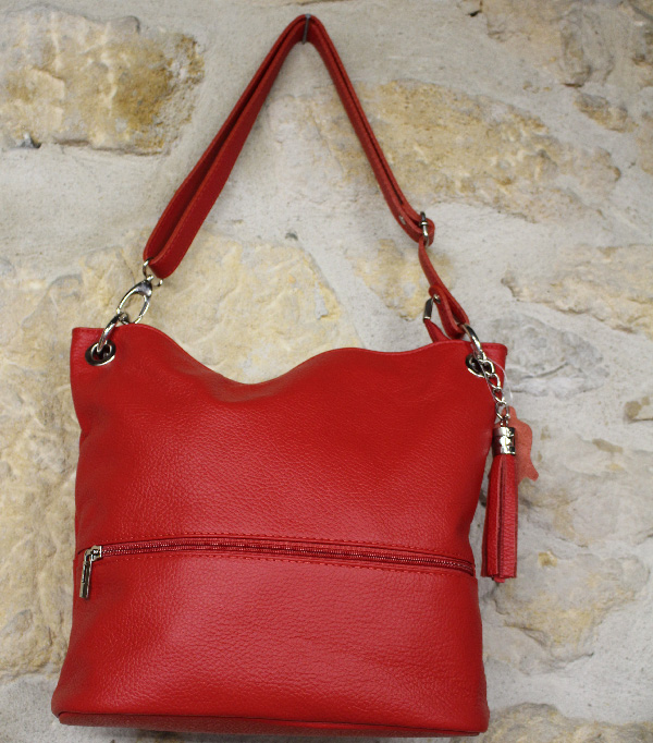 sac à main en cuir rouge - Vêtements cuir adaptés à votre morphologie ...